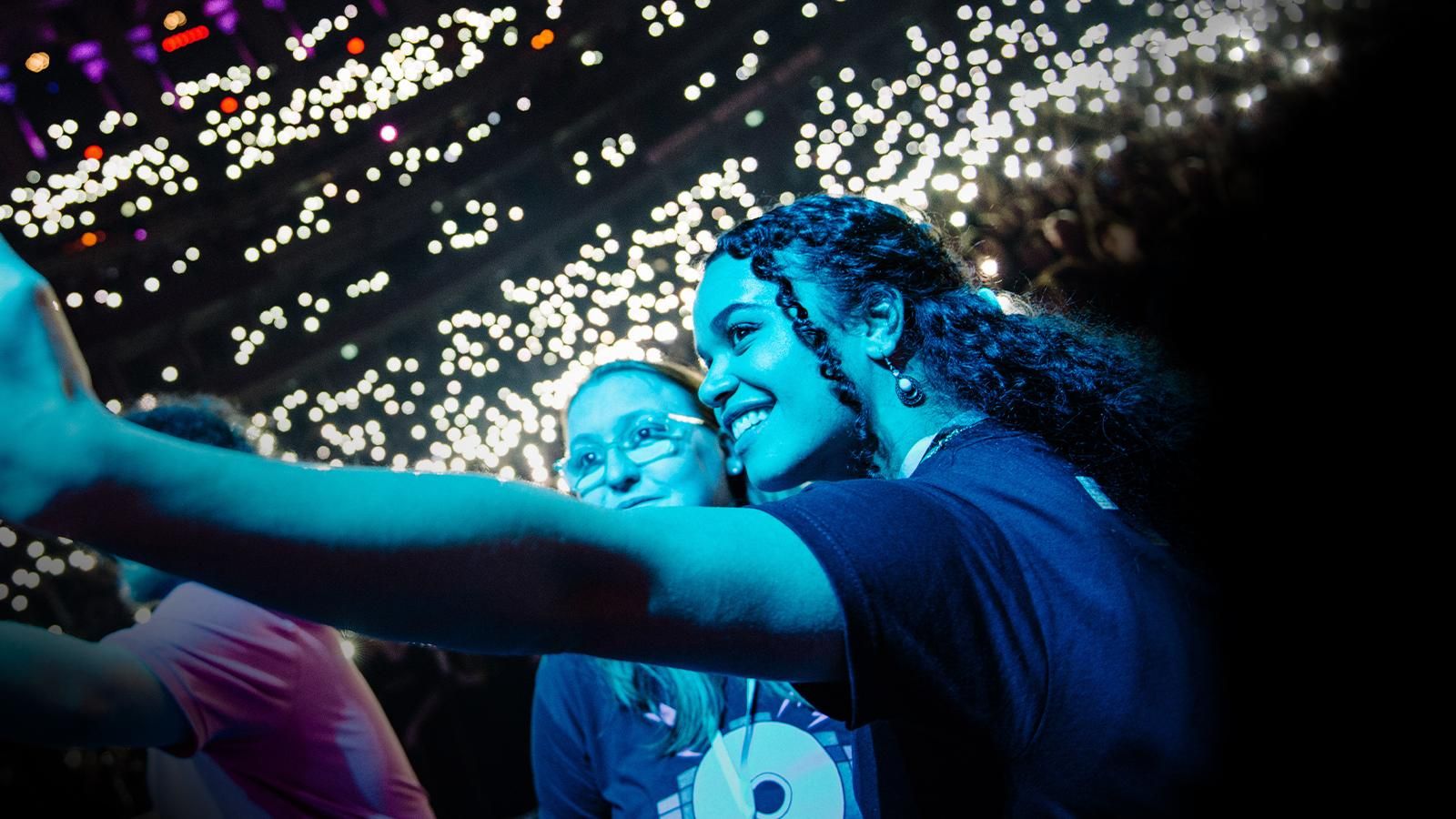 Ultimate Backstage Experience | Teenage Cancer Trust