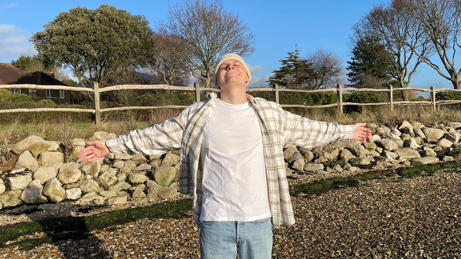 Tips for returning to life after cancer treatment | Teenage Cancer Trust